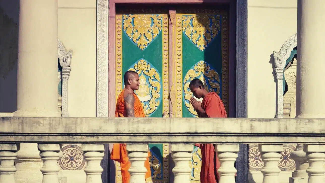 How Social Distancing Affect Greetings Around the Globe